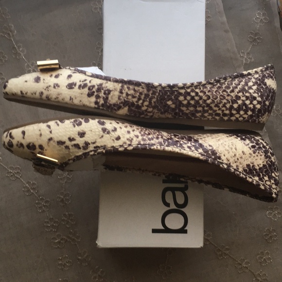 Bar III | Shoes | Bar Iii Flats With Golden Bow | Poshmark